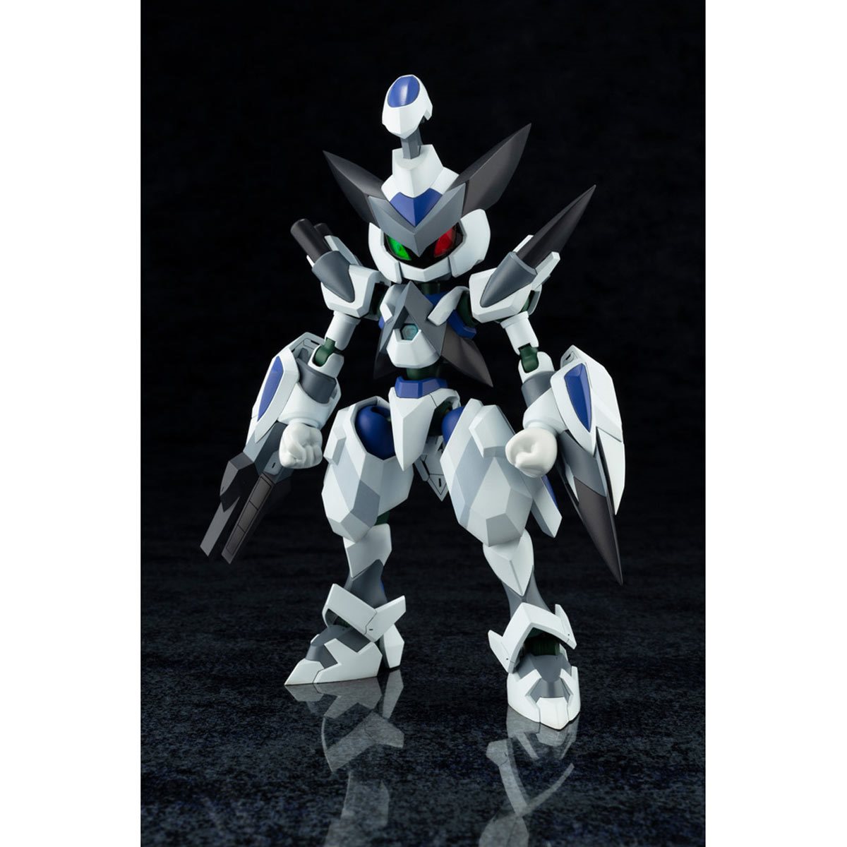 Medabot KXK00-M Cross Messiah 1:6 Scale Model Kit