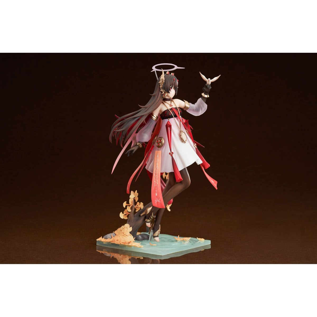 Punishing: Gray Raven Lucia Plume Eventide Glow Version 1:7 Scale Statue