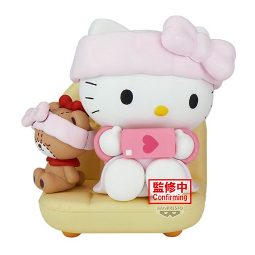 Sanrio Hello Kitty Nakayoshi Memories Relaxing Time at Home Statue