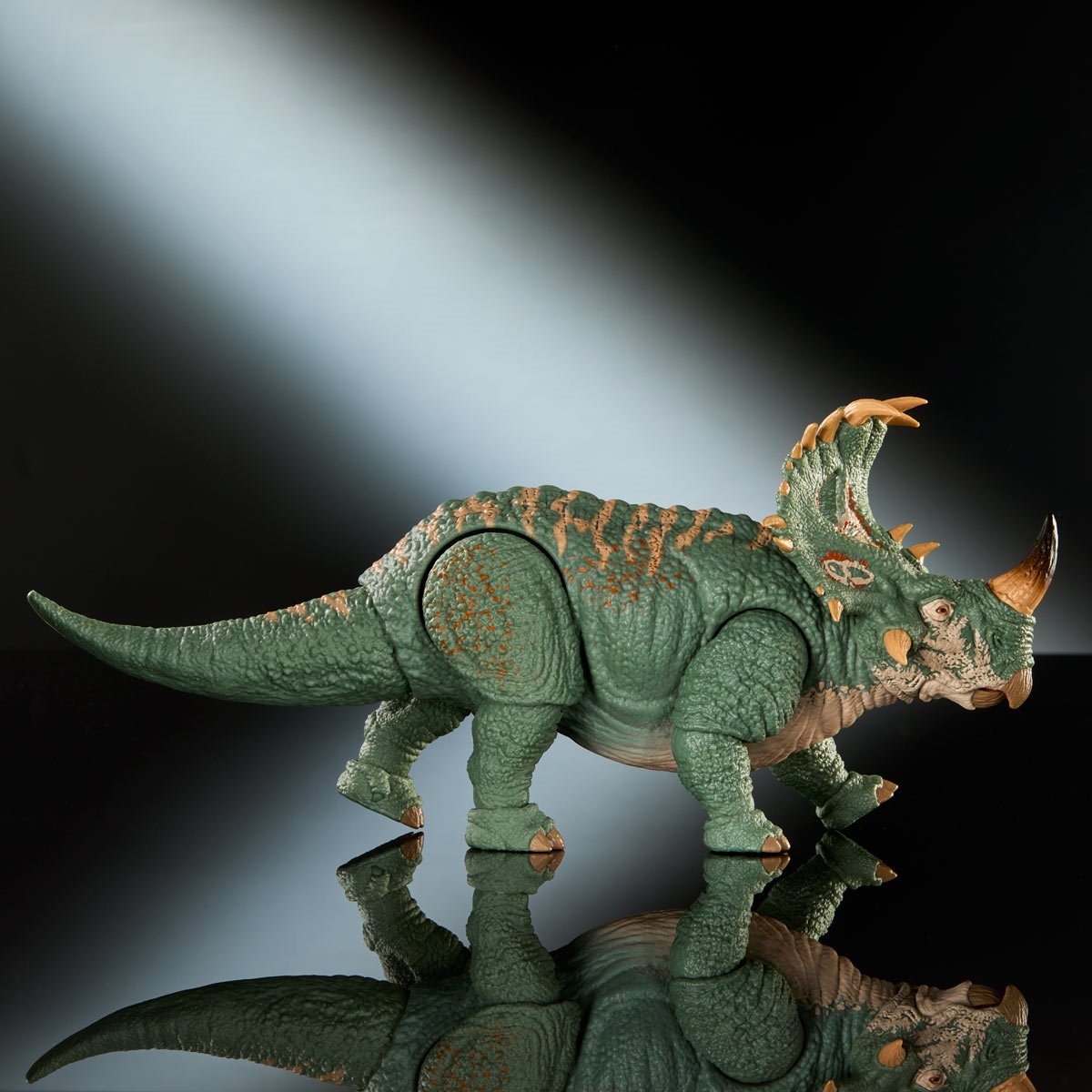 Jurassic World Hammond Collection Sinoceratops Action Figure