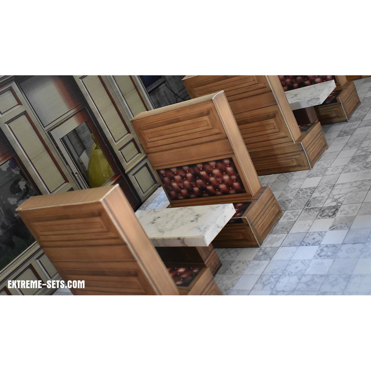 Restaurant Pop-Up 1:18 Scale Diorama - Entertainment Earth